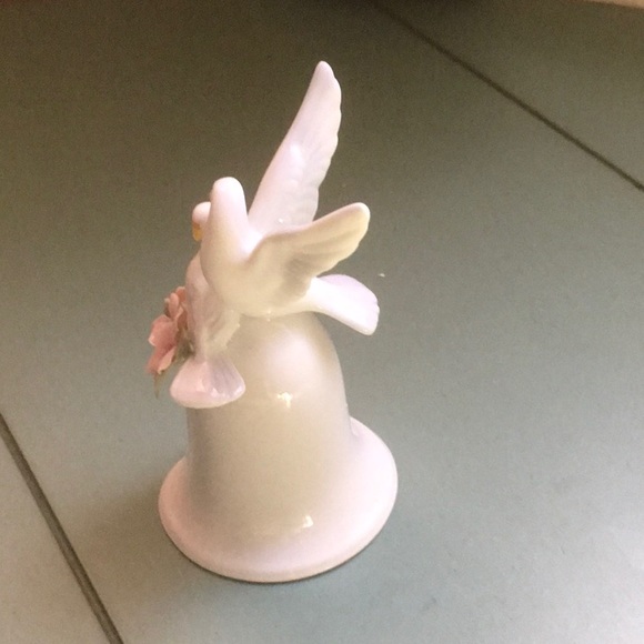 Avon 2000 | Accents | Vintage Avon Graceful Doves Porcelain Bell | Poshmark